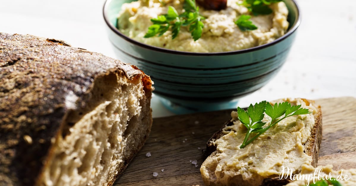 Brotzeit mit Humus & 5 Dinge, die uns gerade Spaß machen | mampfbar